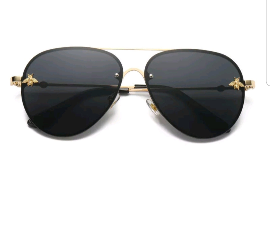 Bee Aviator Sunglasses | Unleash Maverick Elegance
